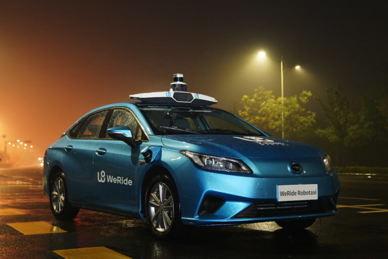 Here's Why Robotaxi Stock WeRide Avoided Market Meltdown